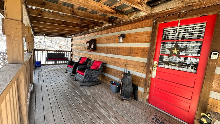 Pet-Friendly Cabin w/ Fenced Yard | Hapey Cabin Rentals